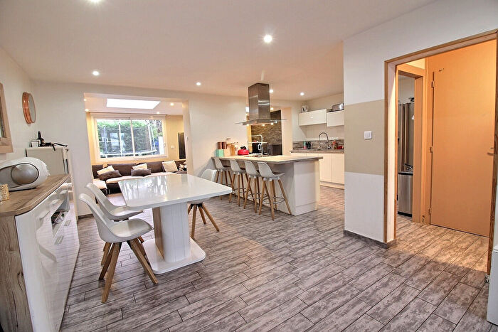 Maison à vendre - Sequedin - 6 pièces - 4 chambres