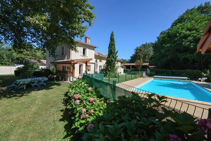 Maison à vendre - Belin-Béliet - 7 pièces - 4 chambres