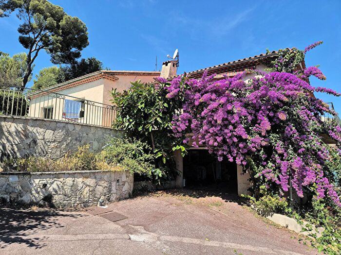 Maison à vendre - Cannes, Petit Juas - 7 pièces - 3 chambres