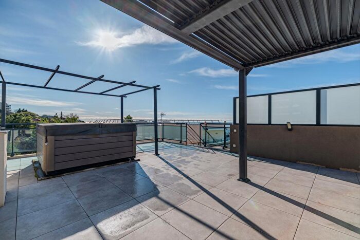 Appartement à vendre - Nice, Corniche Fleurie - 4 pièces - 3 chambres