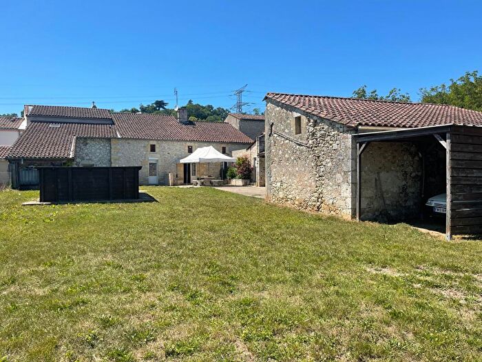 Maison 7 pièces à Saint-Antoine-de-Breuilh, à vendre