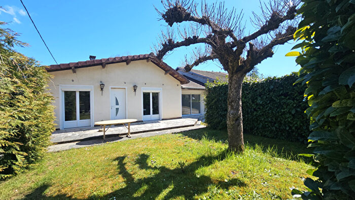 Maison à vendre - Andert-et-Condon - 3 pièces - 2 chambres