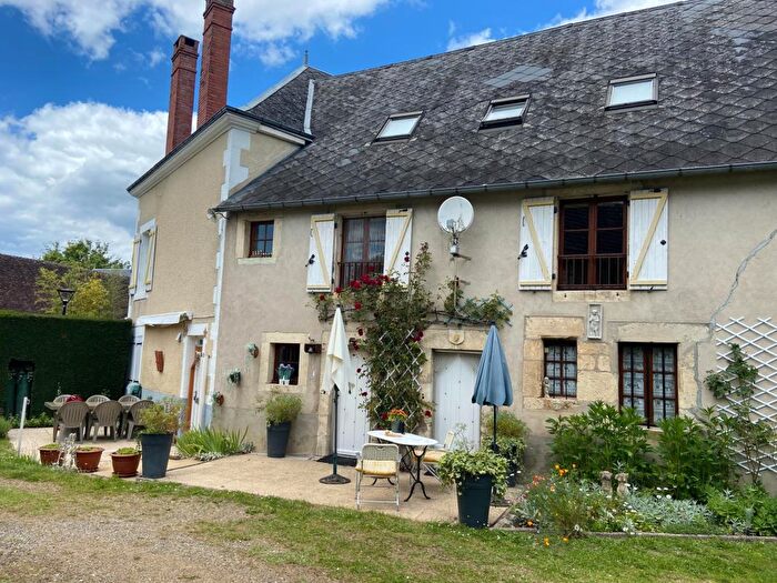 Maison à vendre - La Berthenoux - 8 pièces - 6 chambres