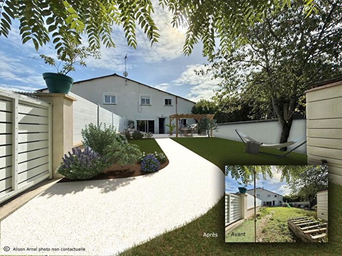 Appartement à vendre - Chenôve, Chenôve - 5 pièces - 3 chambres