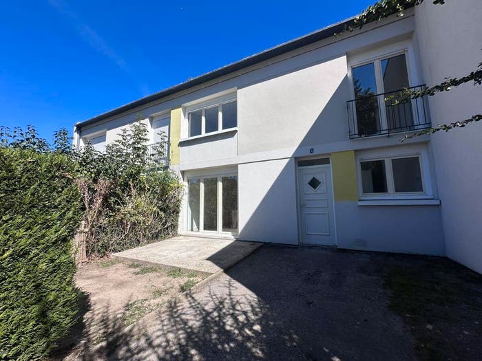 Maison 5 pièces à Coetquidan, Guer, à louer