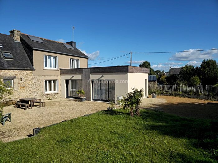Maison à vendre - Ploumagoar - 4 pièces - 3 chambres