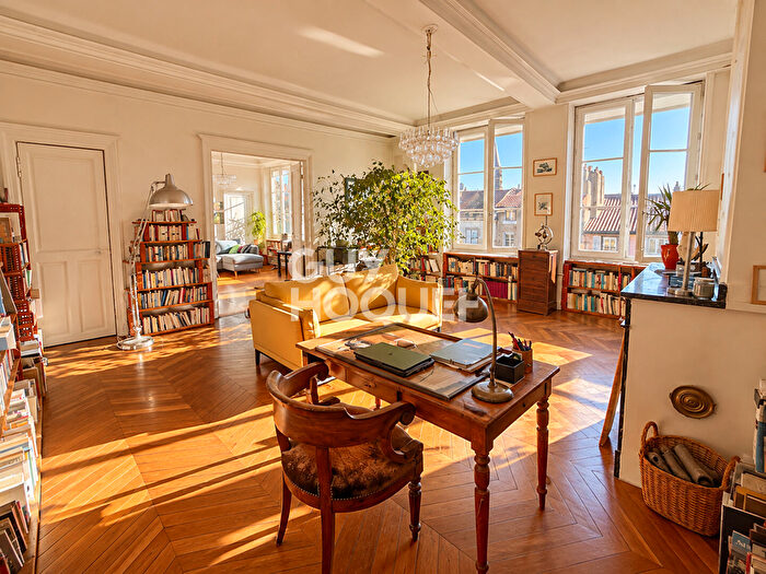 Appartement 6 pièces à Riom, Centre-ville, à vendre