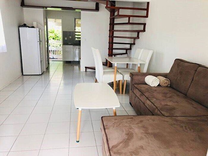 Les Abymes - Appartement 1 pièce à louer