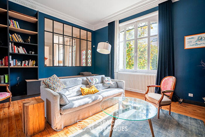 Maison à vendre - Nantes, Sainte-Thérèse, Rond-Point de Vannes - 10 pièces - 5 chambres