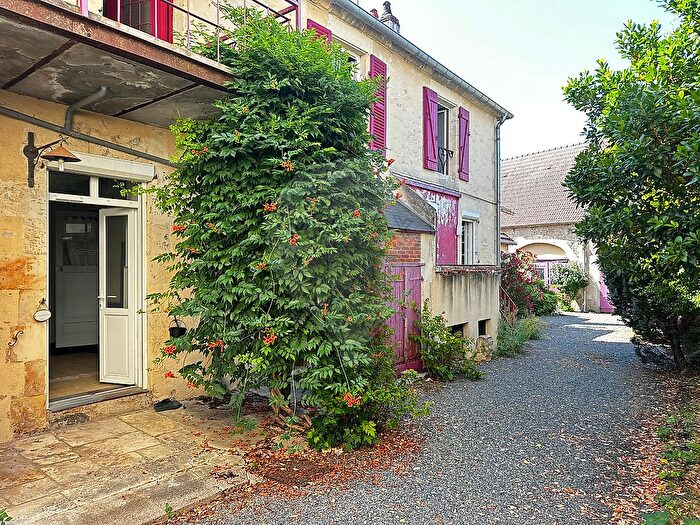 Pougues-les-Eaux : Maison 10 pièces à vendre