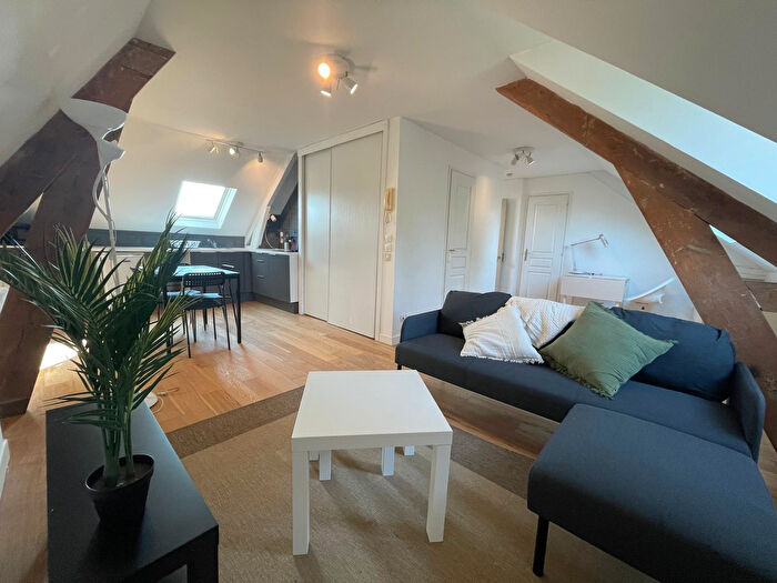 Appartement à louer - Tours, Lakanal, Strasbourg - 2 pièces - 1 chambre