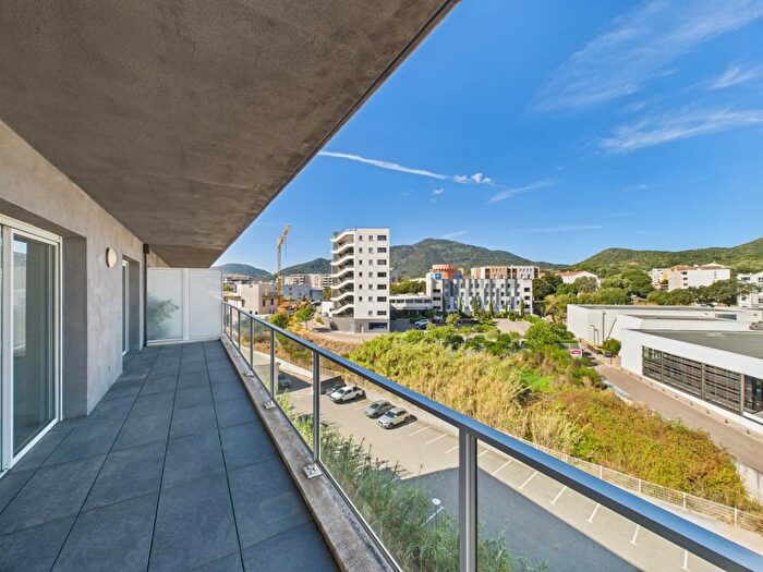 Appartement à vendre - Ajaccio, Mezzavia - 3 pièces - 2 chambres