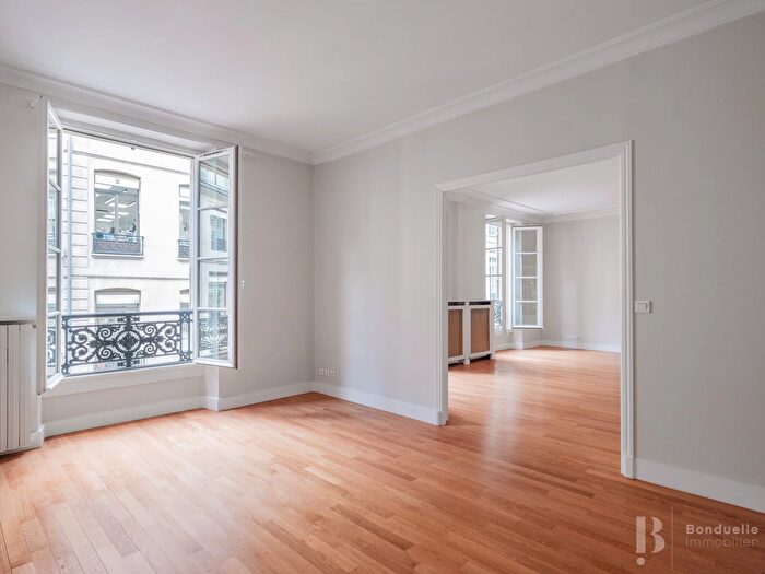 Appartement à louer - Paris er , Vendôme - 5 pièces - 3 chambres