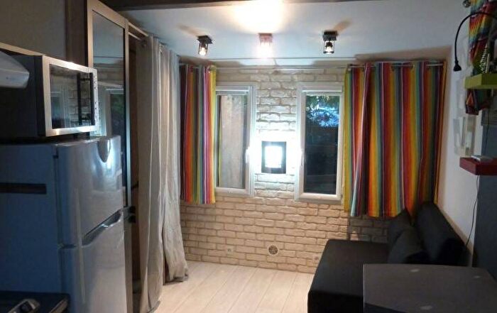 Appartement 1 pièce à Péchabou, à louer