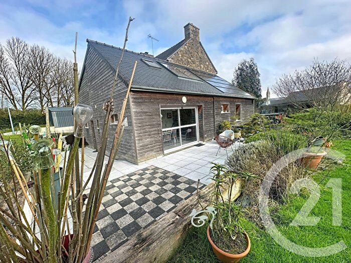 Maison à vendre - Plélo - 7 pièces - 3 chambres