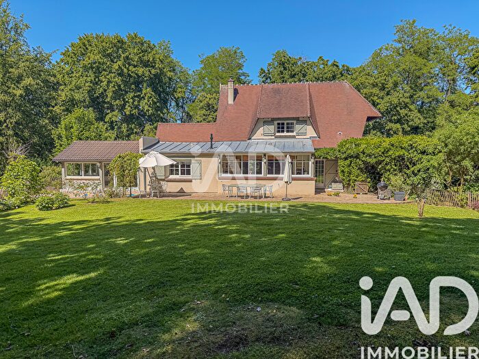 Maison 6 pièces à Saints, à vendre