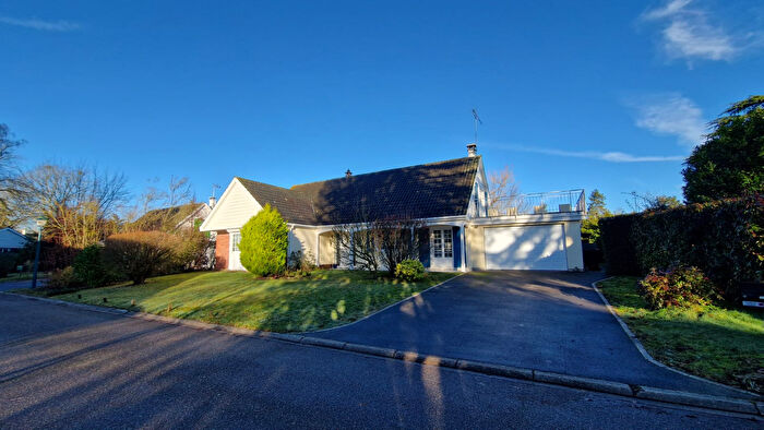 Maison à vendre - Mennecy, Verville, Bois des Mares, Charles de Gaulle - 9 pièces - 6 chambres