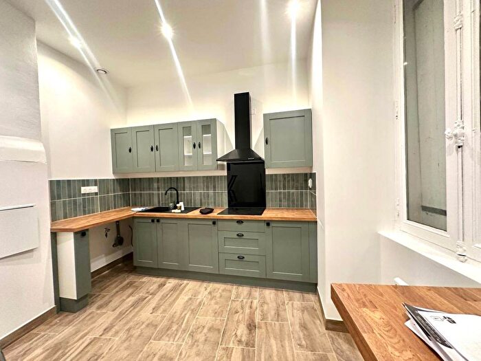 Maison à louer - Gironde-sur-Dropt - 4 pièces - 3 chambres