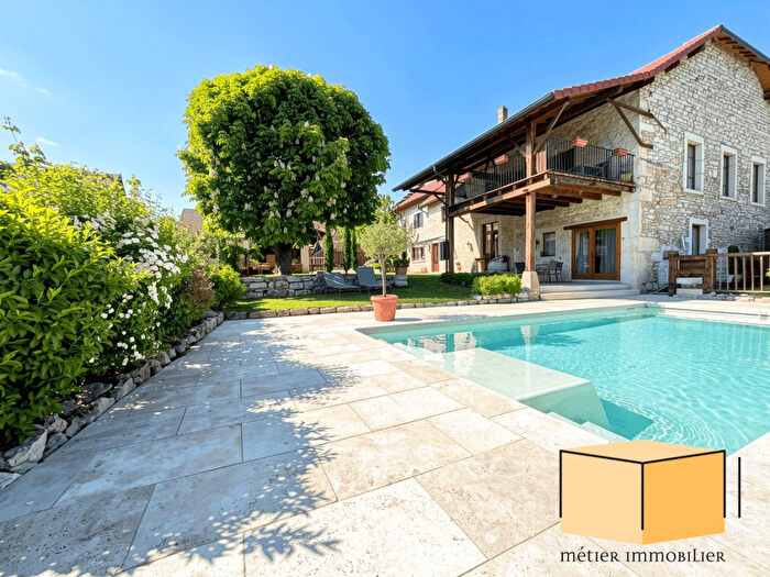 Maison 9 pièces à vendre - Marignieu