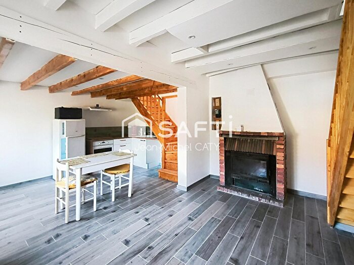 Léré : Maison 3 pièces à louer
