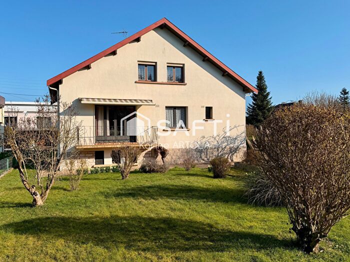 Verdun, Cité Kennedy, Dieu du Trice, Village Louis Best : Maison 5 pièces à vendre