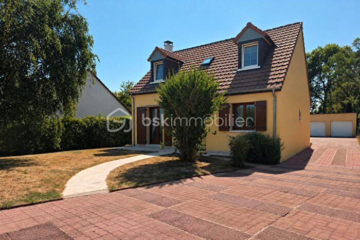 Maison 5 pièces à vendre à Montcourt-Fromonville