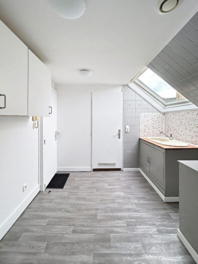 Appartement à louer - Reims, Courlancy, Porte de Paris, Bois dAmour - 2 pièces - 1 chambre