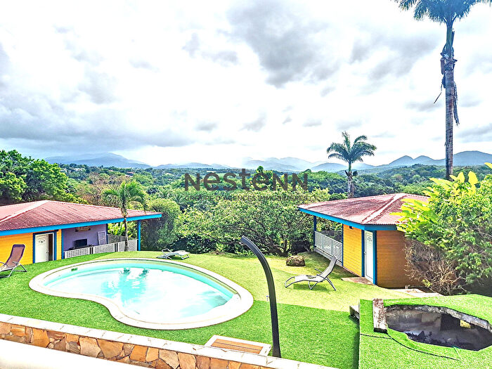 Maison à vendre - Petit-Bourg - 19 pièces - 16 chambres