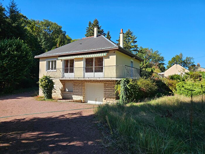 Maison 3 pièces à Saint-Hilaire-Saint-Florent, Saint-Hilaire, à vendre