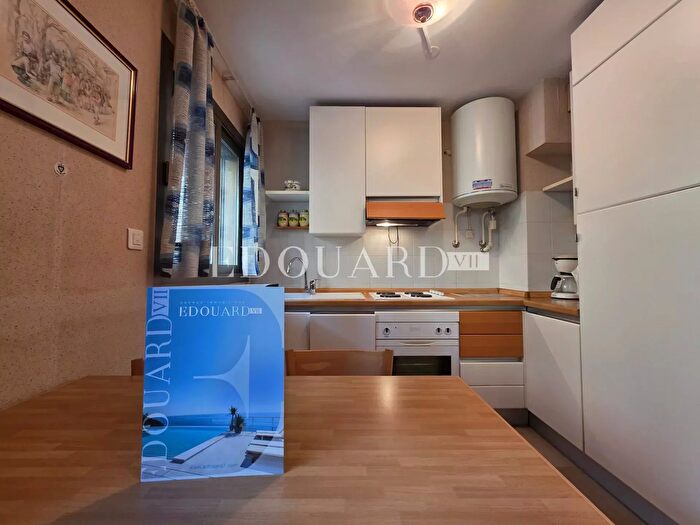 Appartement à vendre - Menton, Hôtel de Ville, Vieille Ville, Musée, Madone, Carnolès - 1 pièce