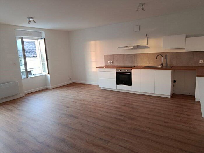 Malabry-Bois dAnne, Bressuire - Appartement 4 pièces à louer
