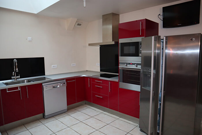 Autun, Saint-Jean, République, Gare : Appartement 7 pièces à louer