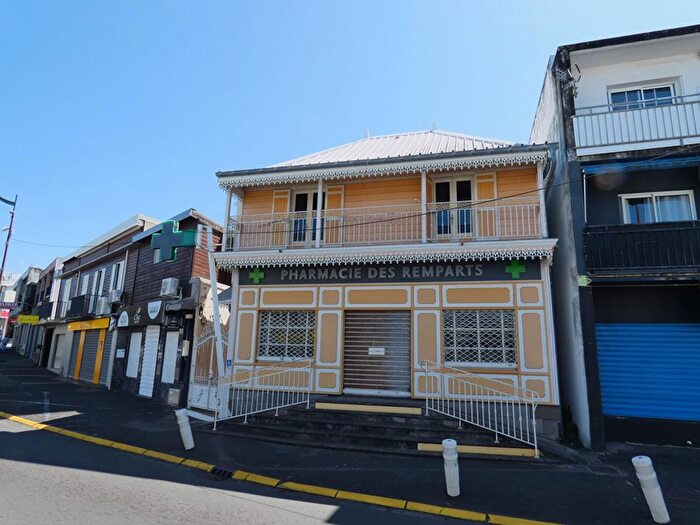 Maison à vendre - Saint-Joseph - 9 pièces