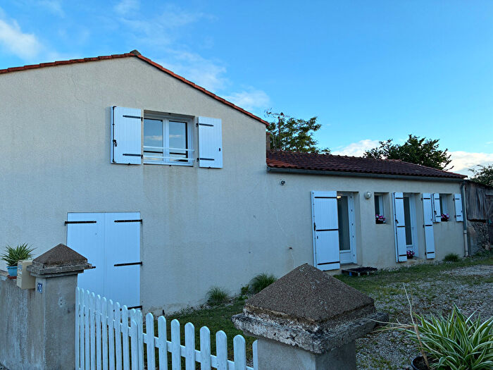 Corcoué-sur-Logne : Maison 4 pièces à vendre