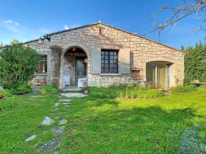 Maison à vendre - Saint-Saturnin-lès-Apt - 3 pièces - 2 chambres