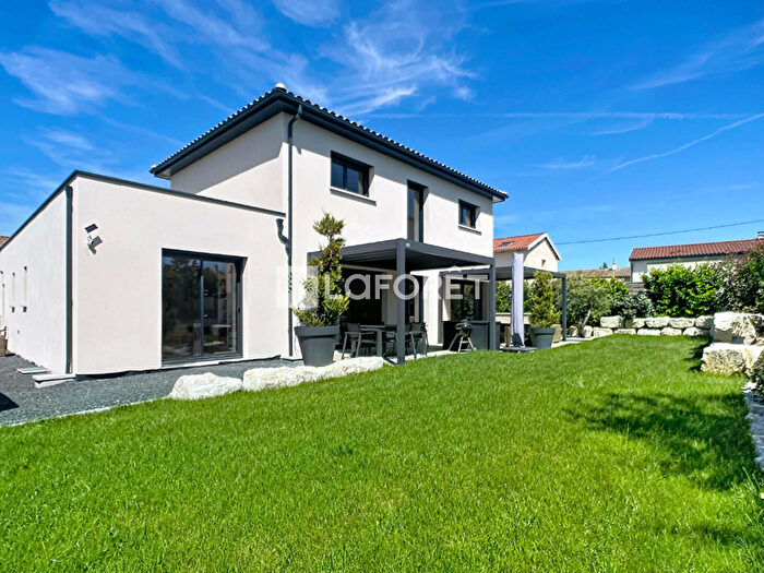 Maison 6 pièces à vendre à Corcelles-en-Beaujolais