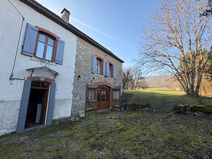 Maison à vendre - La Rochepot - 7 pièces - 4 chambres