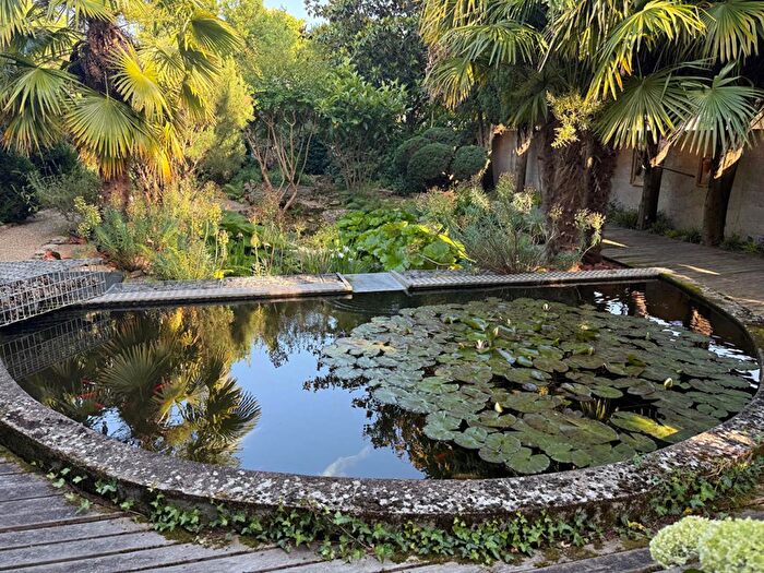 Maison à vendre - Chalon-sur-Saône - 8 pièces - 5 chambres