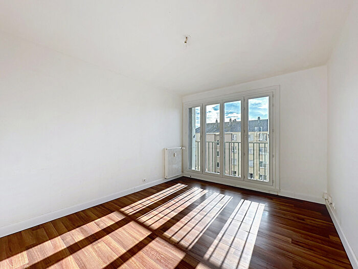 Appartement à louer - Caen, Chemin Vert - 3 pièces - 2 chambres