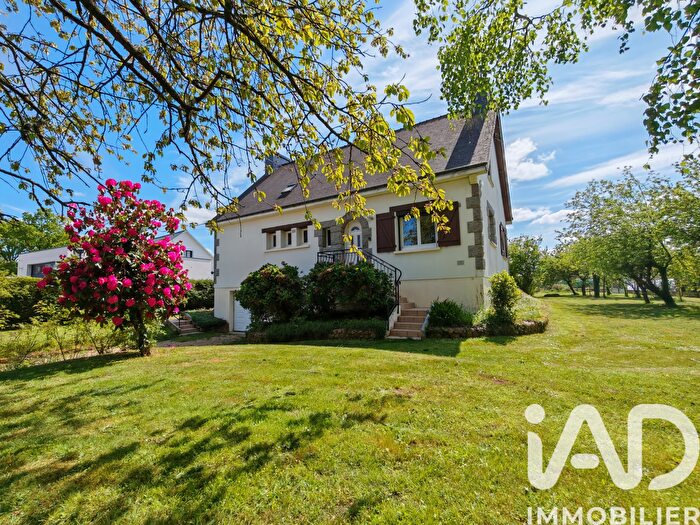 Maison à vendre - Ploërmel - 8 pièces - 5 chambres