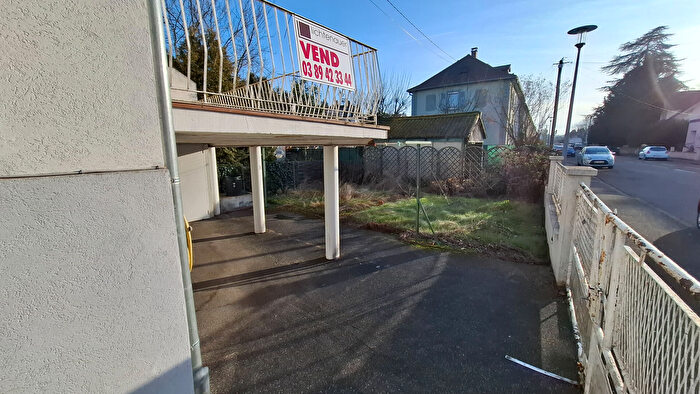 Maisons à vendre et appartements à louer - 3