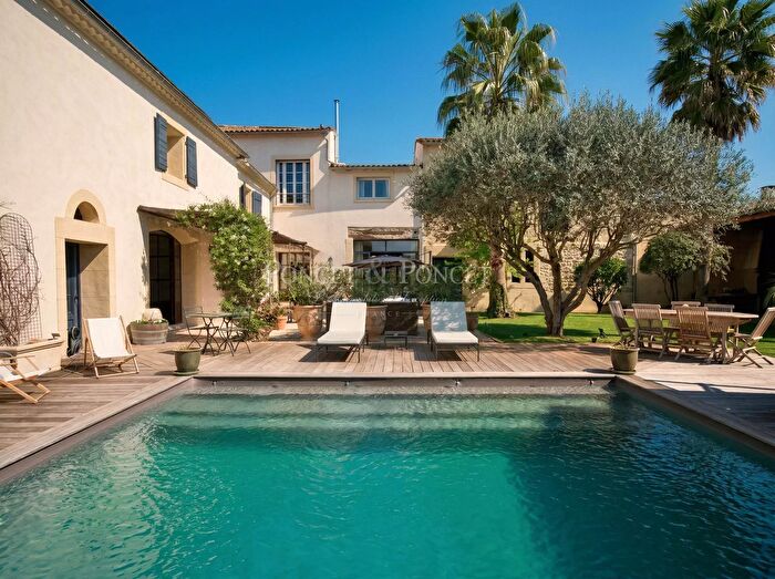 Maison à vendre - Nîmes - 15 pièces - 7 chambres