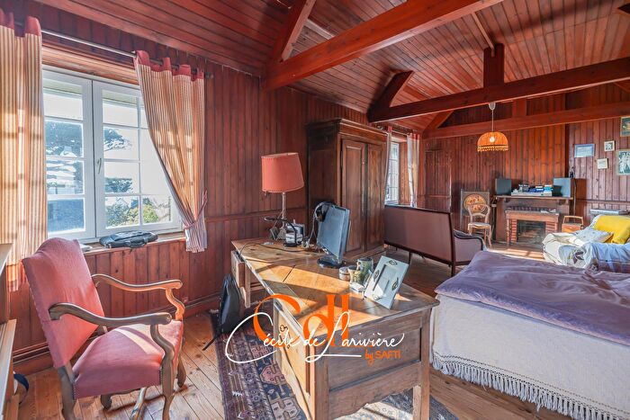 Maison à vendre - Carantec - 8 pièces - 7 chambres