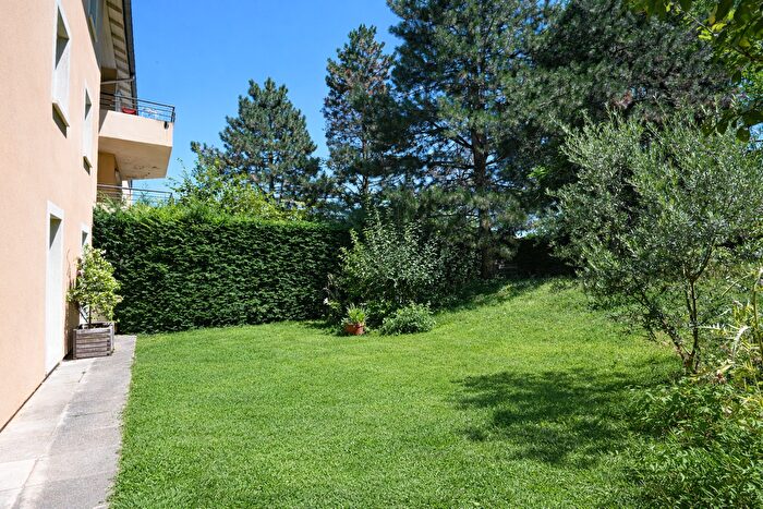 Francheville, Francheville Le Haut, Les Cailloux, Le Bochu : Appartement 3 pièces à vendre