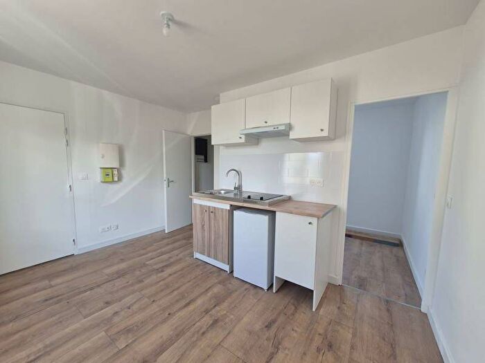 Appartement à louer - Est, Aureilhan - 1 pièce