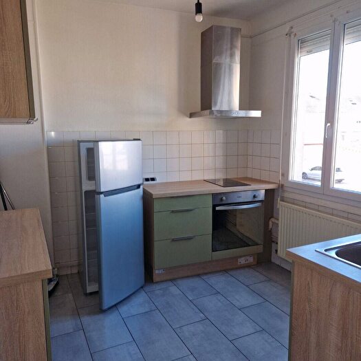 Appartement 3 pièces à Rotonde-ème de Ligne, Nevers, à louer
