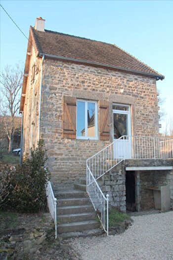 Maison 3 pièces à Créot, à louer