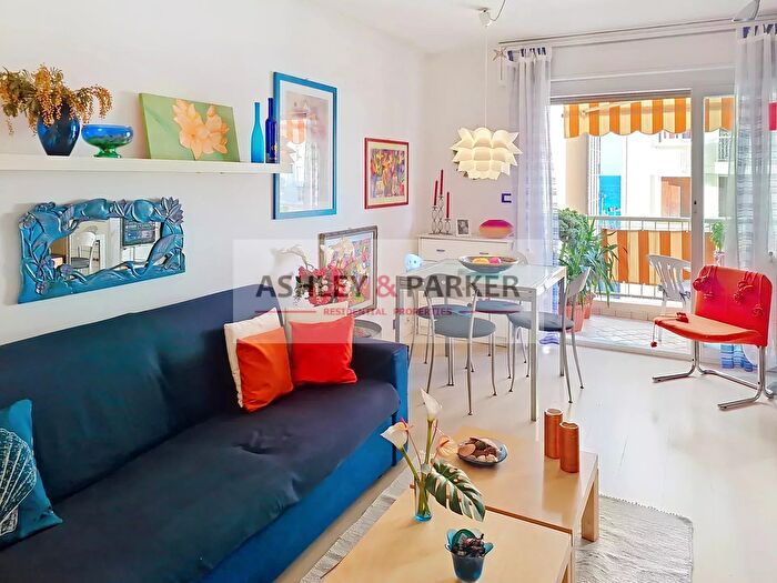 Appartement à vendre - Nice, Promenade des Anglais, Rue de France - 2 pièces - 1 chambre