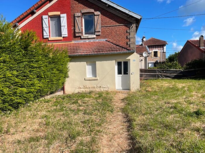 Maison 1 pièce à louer à Joudreville