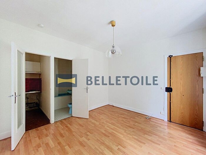 Charenton-le-Pont, Centre ancien : Appartement 1 pièce à louer